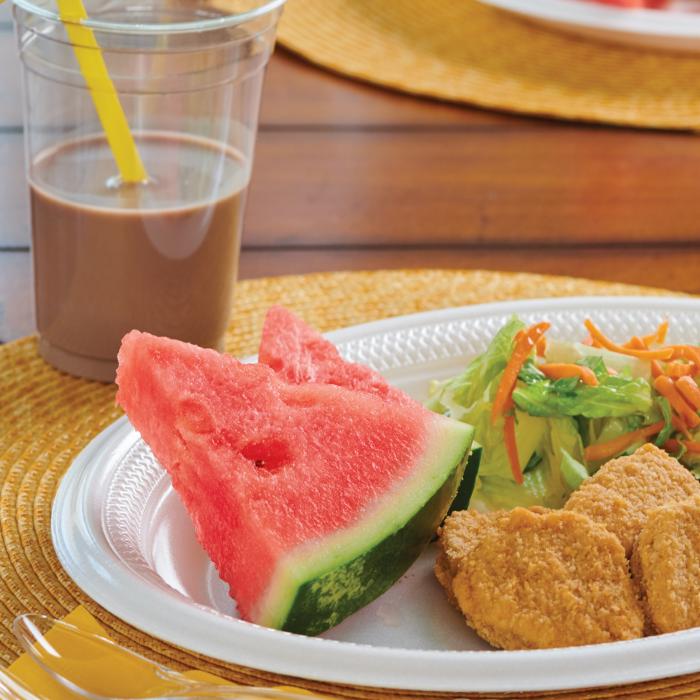 Deluxe Plates and Platters | Hefty